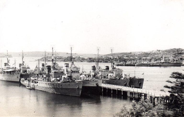 3 War Photos 20 mine sweeping floatilla Vaucluse 1940's with HMAS ...