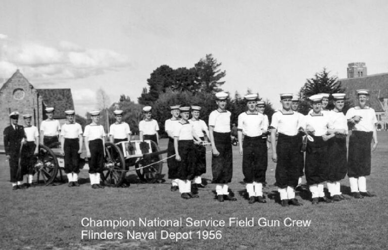6 Champion National Service Field Gun Crew FND 1956 - Naval Historical ...
