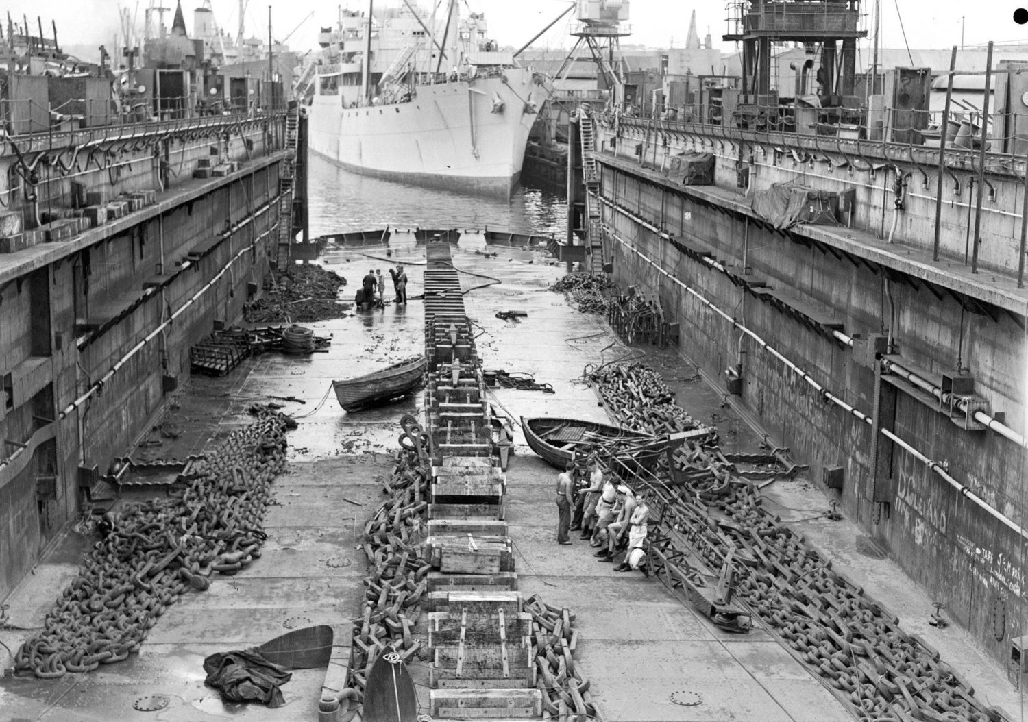 Admiralty Fleet Dock 17 (AFD 17) - Naval Historical Society of Australia